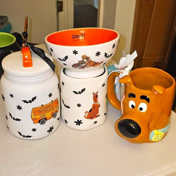 Rae Dunn | Dining | Rae Dunn Scooby Doo Bat Set | Poshmark